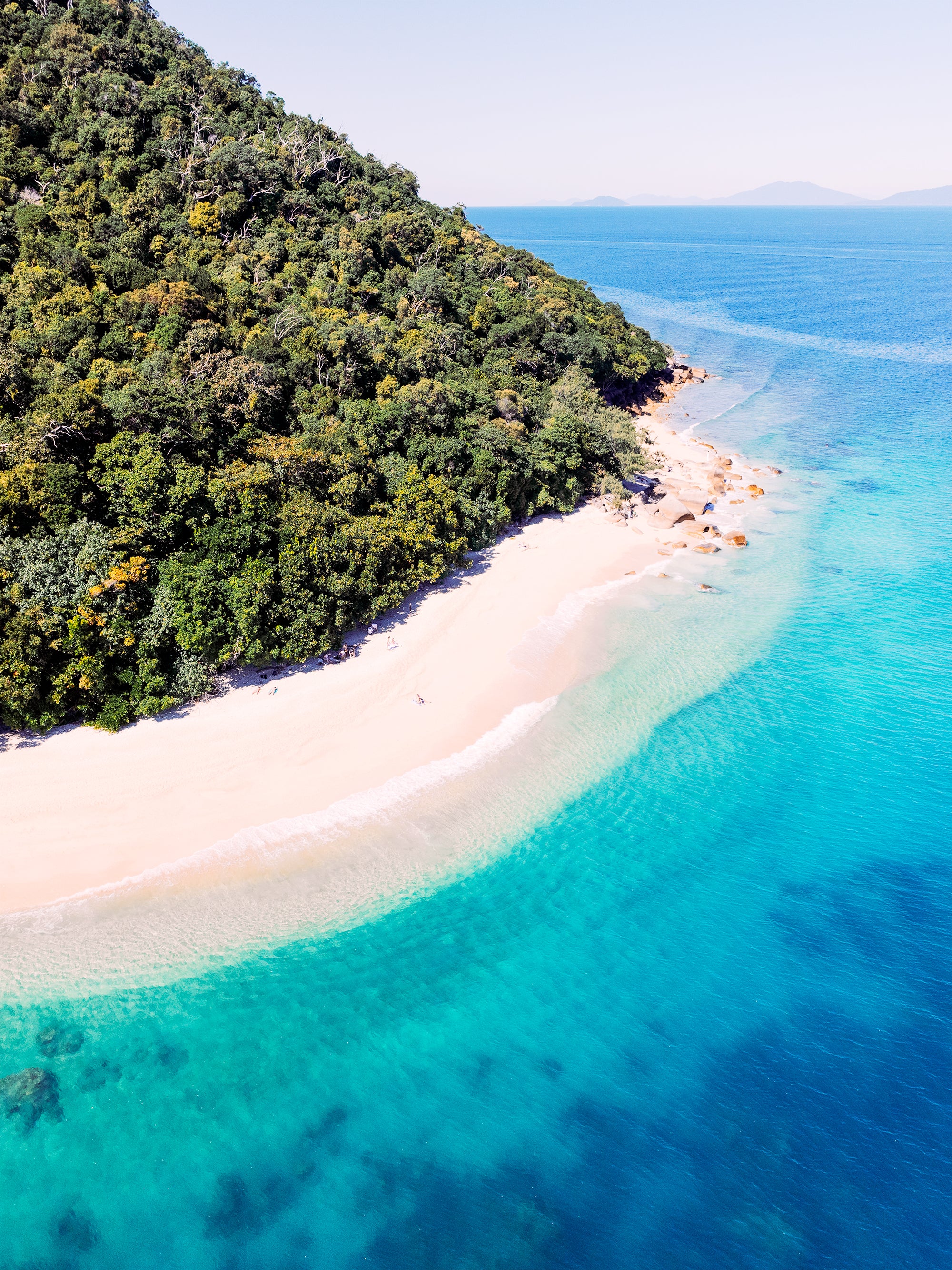 Nudey Beach, Fitzroy Island – Curving Sandy Beach Wall Art – fourbyfiver